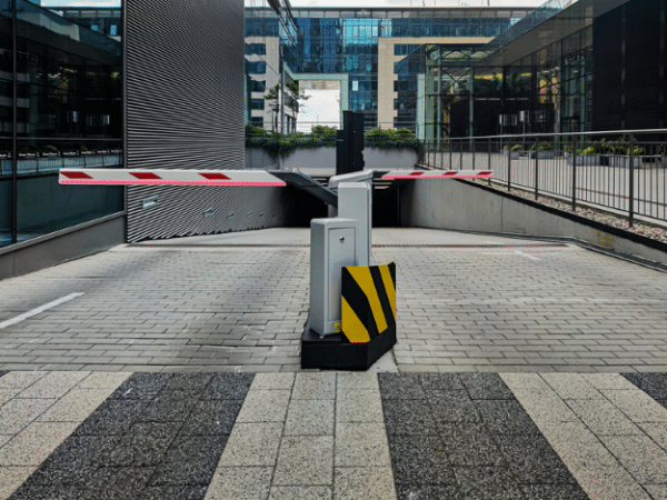 The Benefits of Installing Security Fencing for Your Business Premises