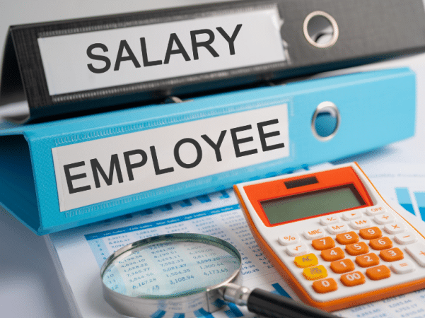 Should You Pay Employees Hourly or a Salary?