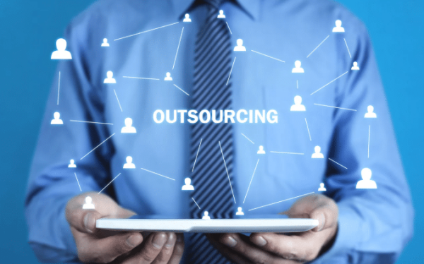 Outsourcing vs. Insourcing: Making the Right Choice for Your Business