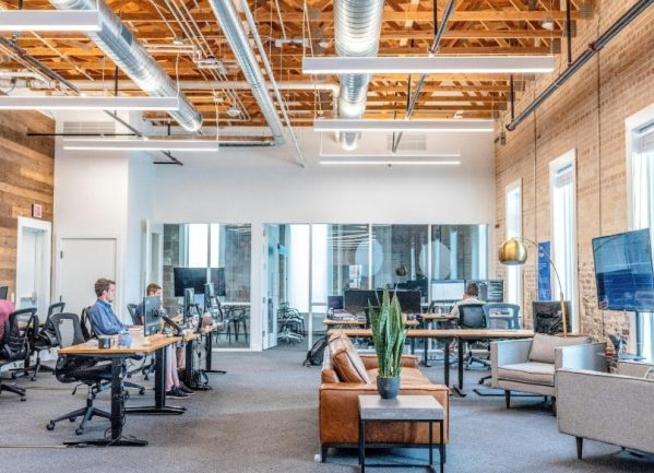 10 Popular Office Desk Types for Your Workspace